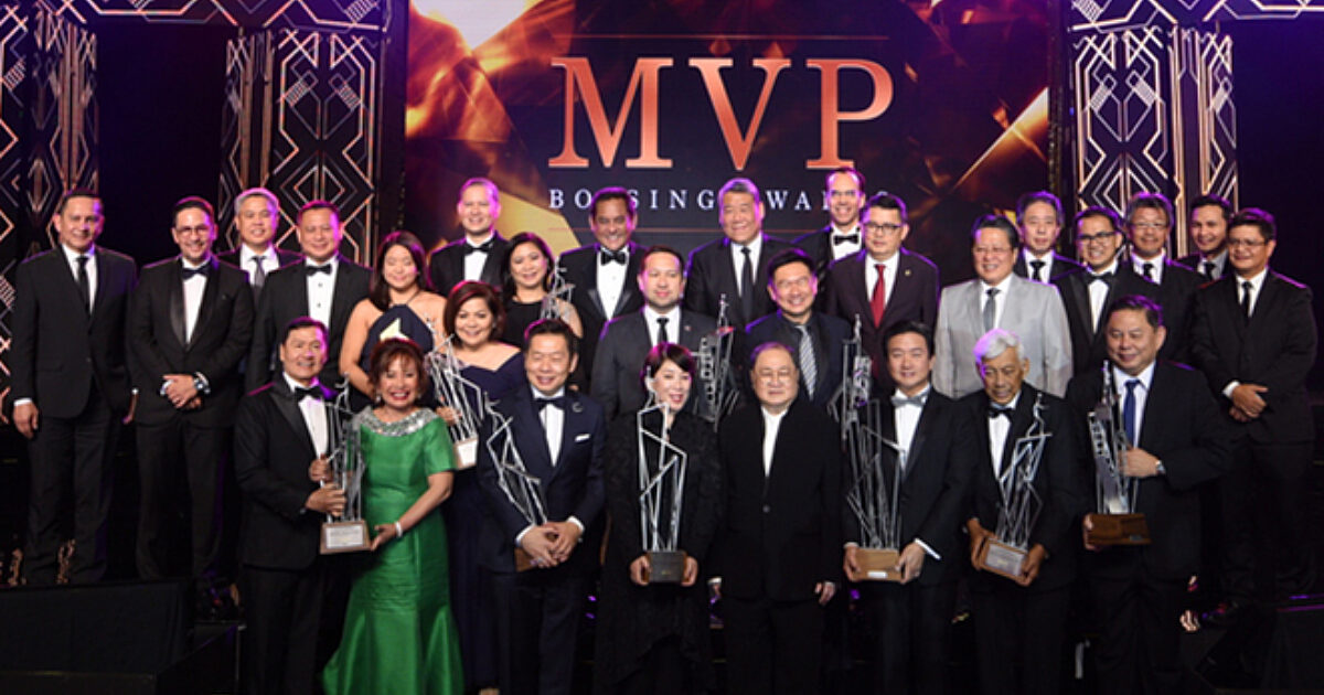 Esquire | George Ty Bags "Bossing" Lifetime Achievement Plum